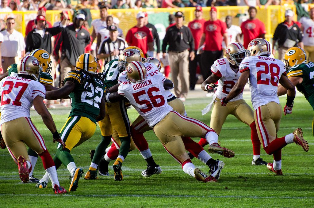 Sunday Links: Familiar Foes Fight For The George Halas Trophy