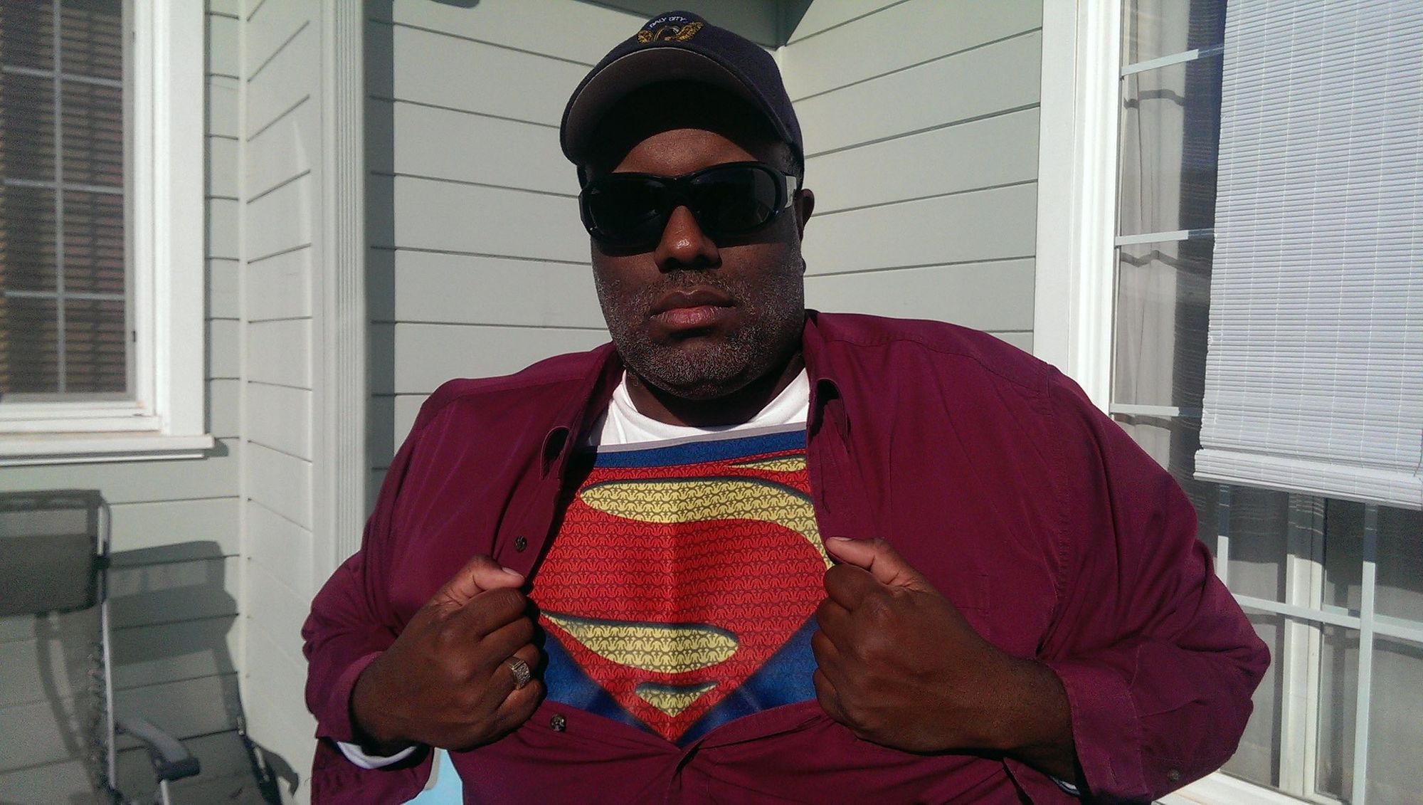 Stanley Roberts Wrongly Identified As Owner of Restaurant That Refused ...