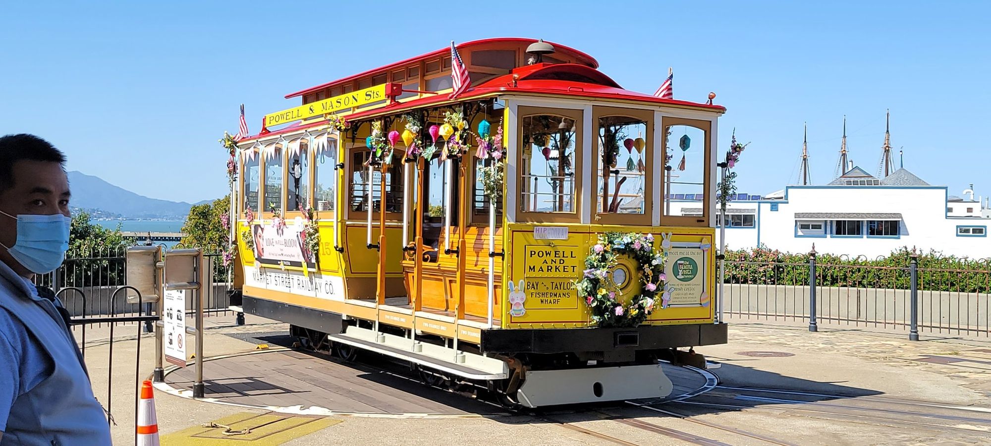 Day Around the Bay: Time to Bust Out the Easter Cable Car