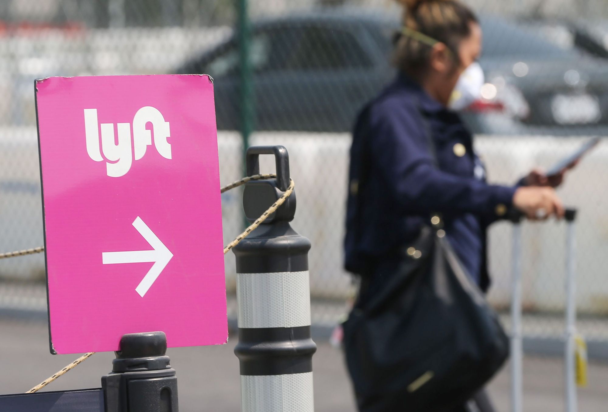 Lyft Rolling Out Feature Allowing Women to Request Women Drivers