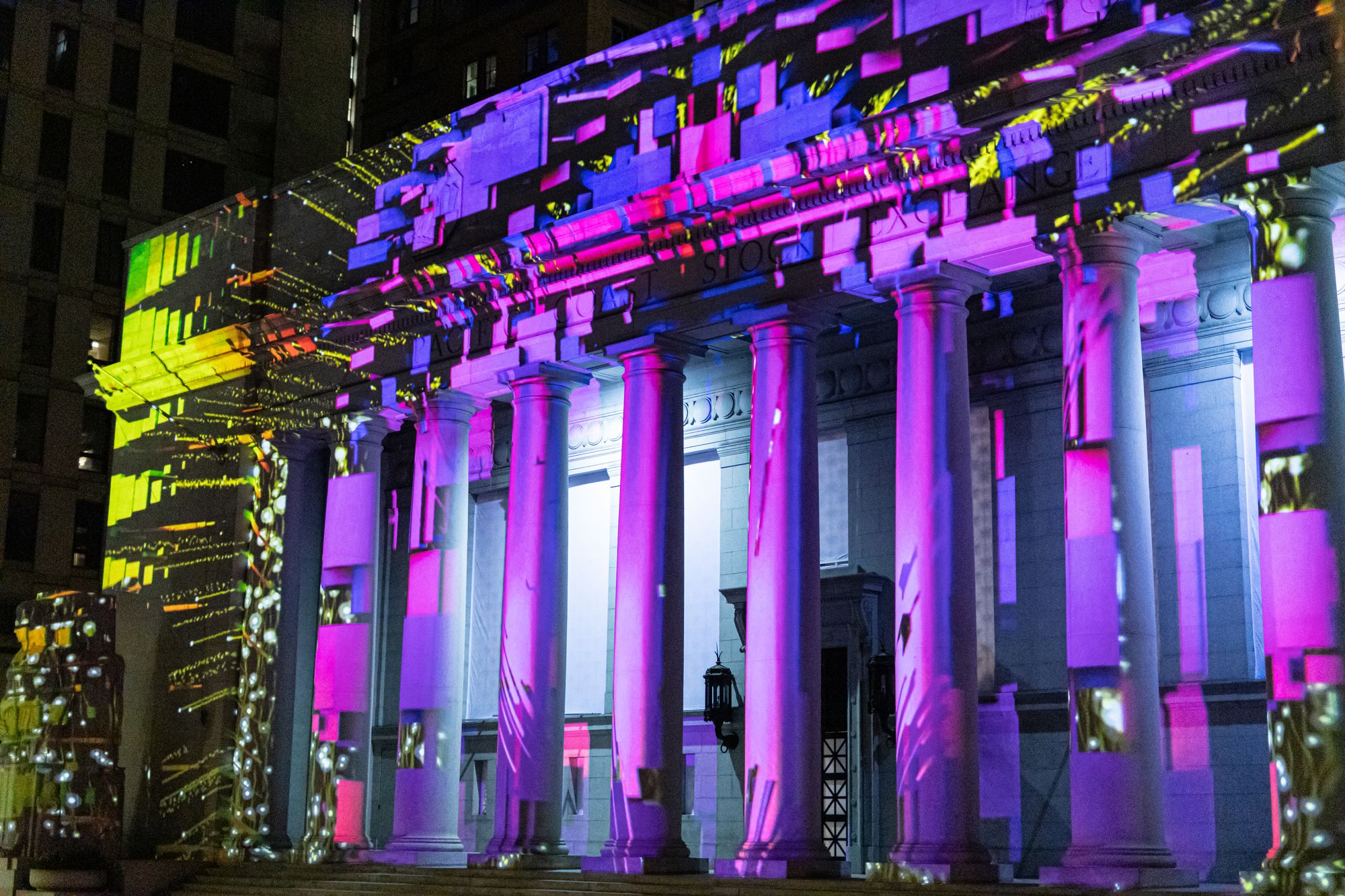 Holiday-Themed Projection Mapping Display ‘Let’s Glow SF’ Returns to ...