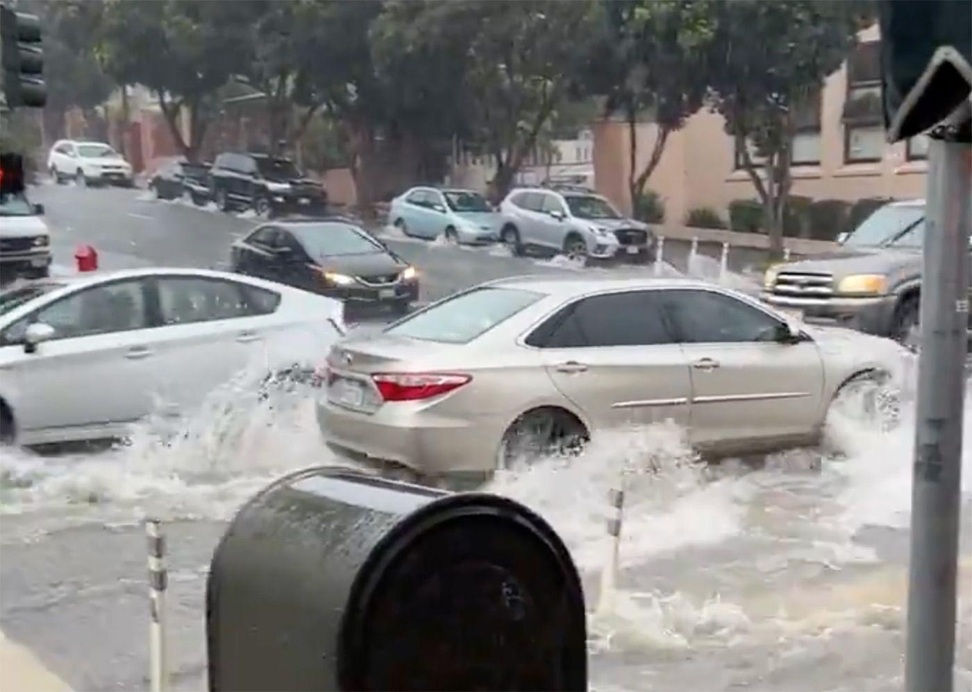SF Under Flash Flood Warning As Water Seen Bubbling Up From Manholes in ...