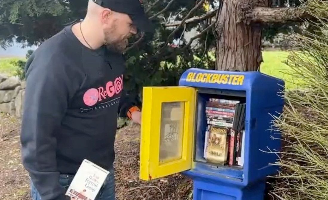 People Are Putting ‘Free Blockbuster’ Kiosks Around the Bay Area, and ...