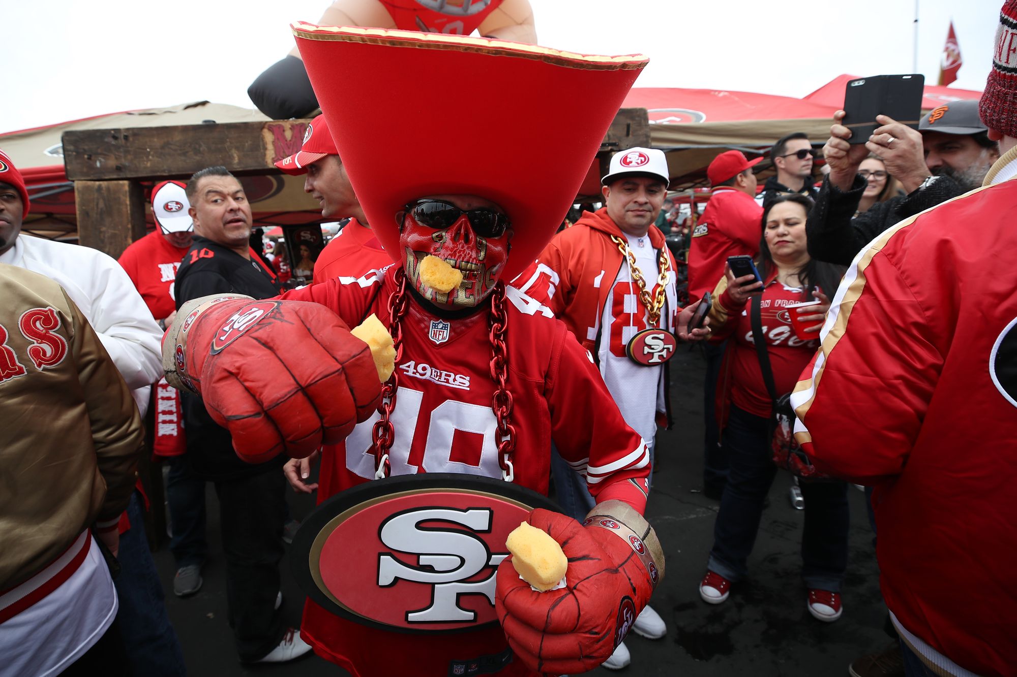 49ers Crack Down On Tailgate Parties in Parking Lot, Longtime Fans Are ...