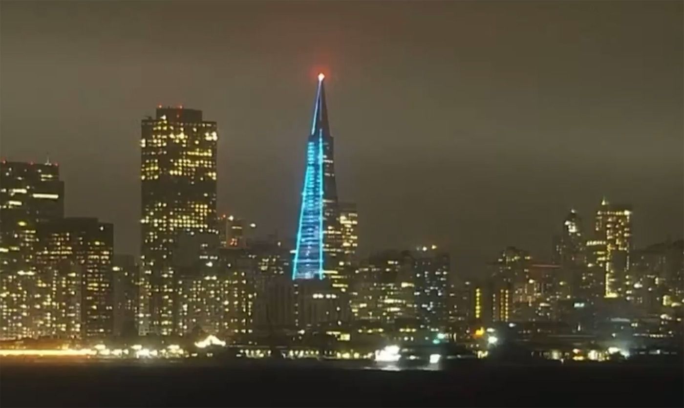 Friday Morning Constitutional: Laser Show Lights Up Transamerica Pyramid