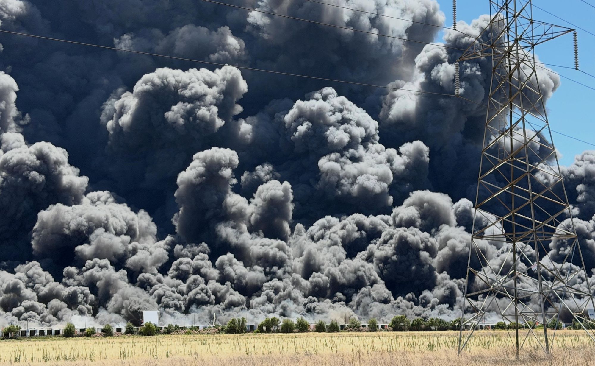 Massive Blaze In Tracy Destroys 1-Million-Square-Foot Warehouse, No ...